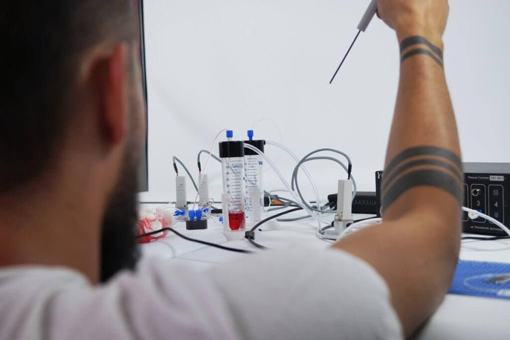 Microfluidic cell culture - a beginner friendly review - Elveflow