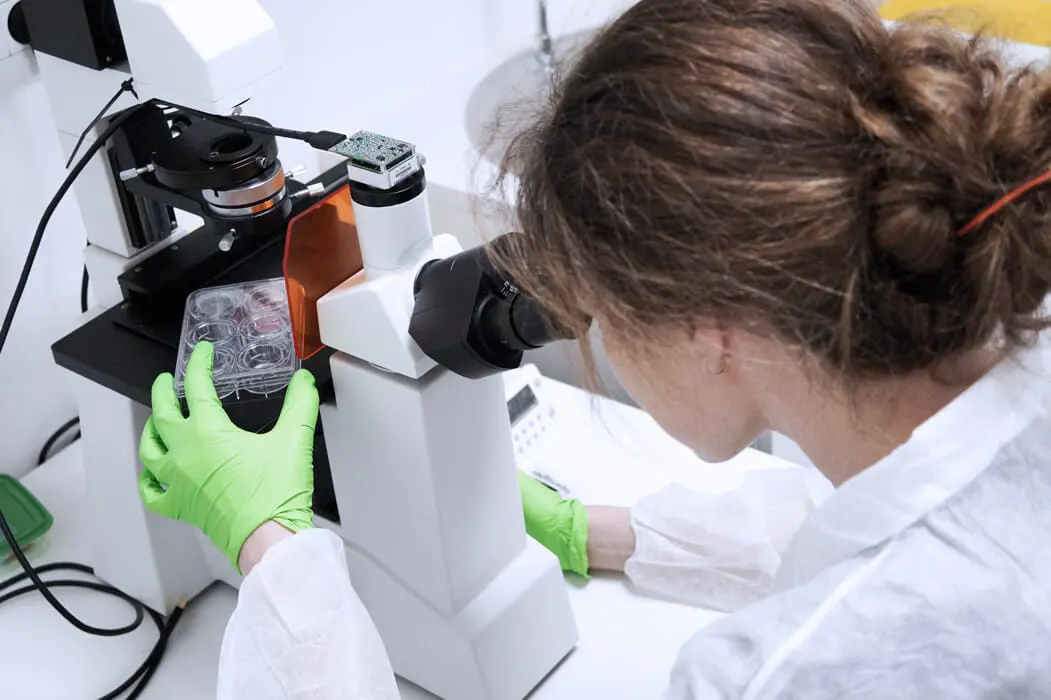 Microfluidic instruments - Elveflow - Microfluidics innovation center